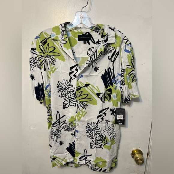 No Boundaries | Shirts | Nwt 35 Young Mens Nobo Graphic Short Sleeve ...